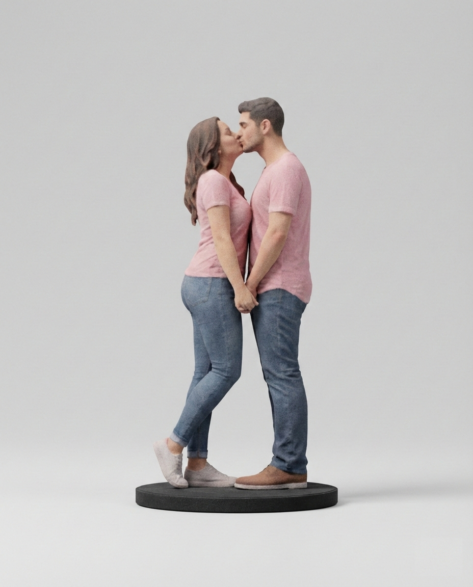 Valentine’s Day Special Couple Figurines - A Kiss to Remember – Person ...